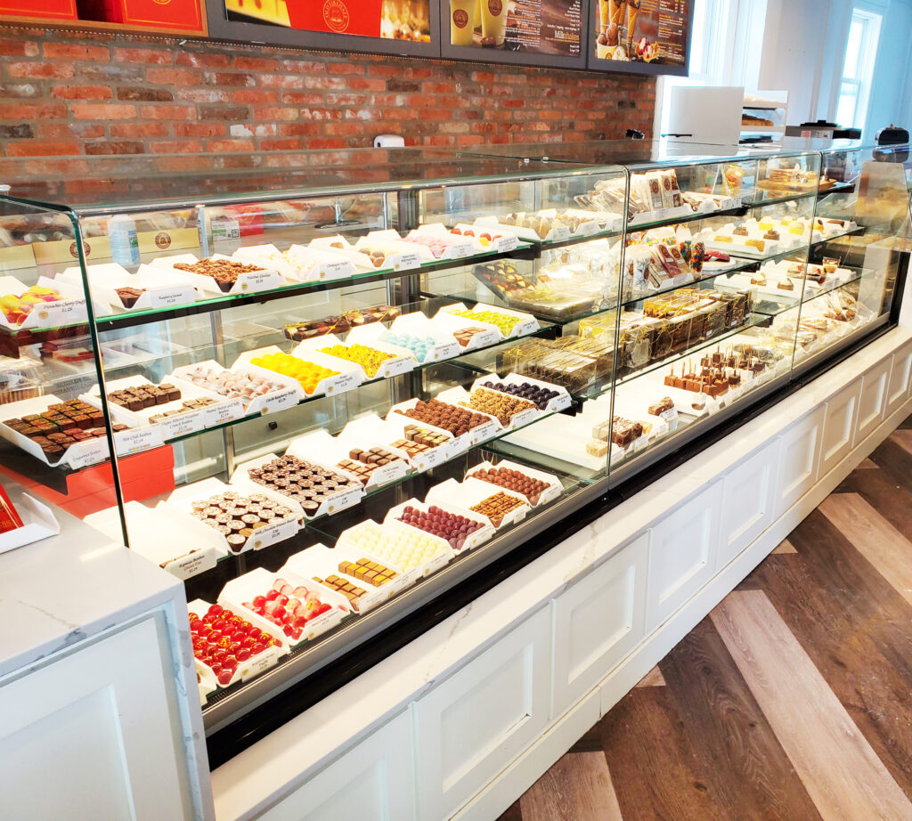 OPENABLE FRONT GLASS REFRIGERATED PASTRY DISPLAY CASE – 3 SHELVES - NDG ...