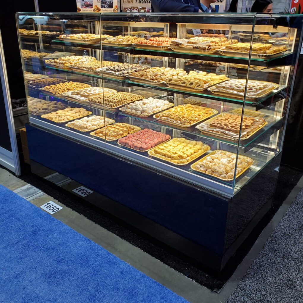 OPENABLE FRONT GLASS REFRIGERATED PASTRY DISPLAY CASE – 3 SHELVES - NDG ...